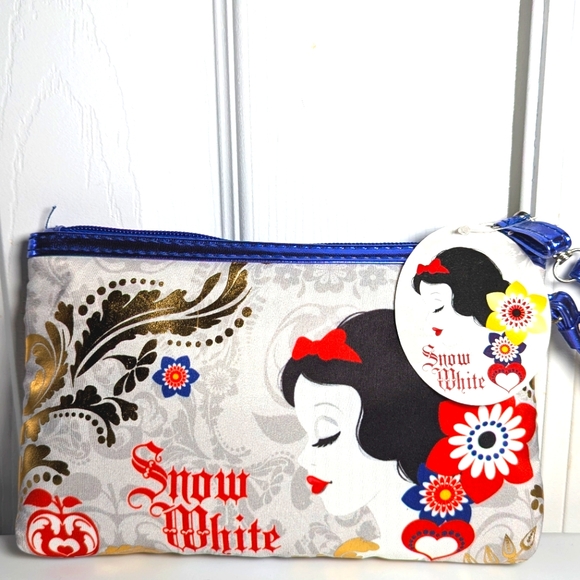 Disney | Bags | Disneys Snow White Cosmetics Clutch | Poshmark